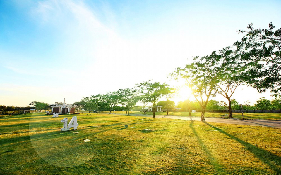 A Guide to Investing in Memorial Lots | AllProperties