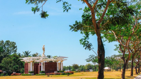 A Guide to Investing in Memorial Lots | AllProperties